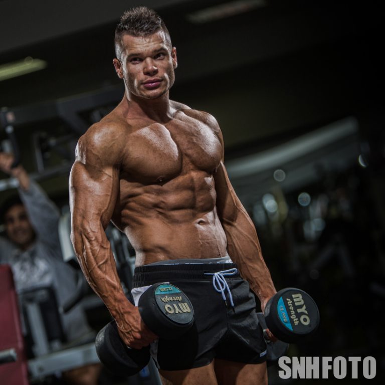 Male Fitness Models UK | Ripped Models